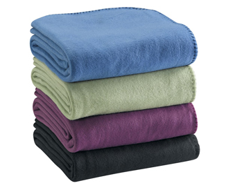 Príjemné deky, ktoré zahrejú | JYSK.sk