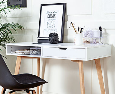 Pracovné a písacie stoly na JYSK.sk